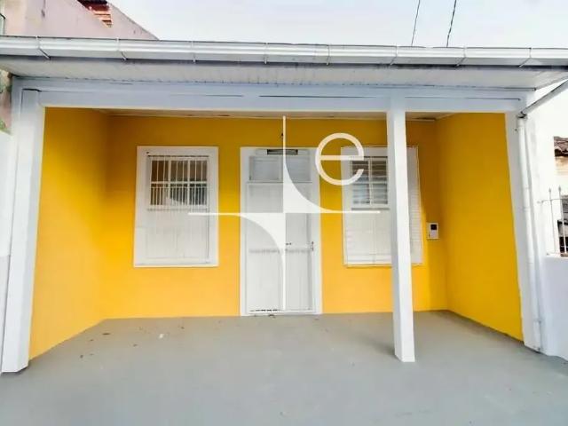 Casa / Sobrado para Locação em Florianópolis/SC Centro 2 Quartos