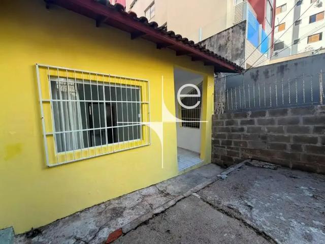 Casa / Sobrado para Locação em Florianópolis/SC Centro 2 Quartos