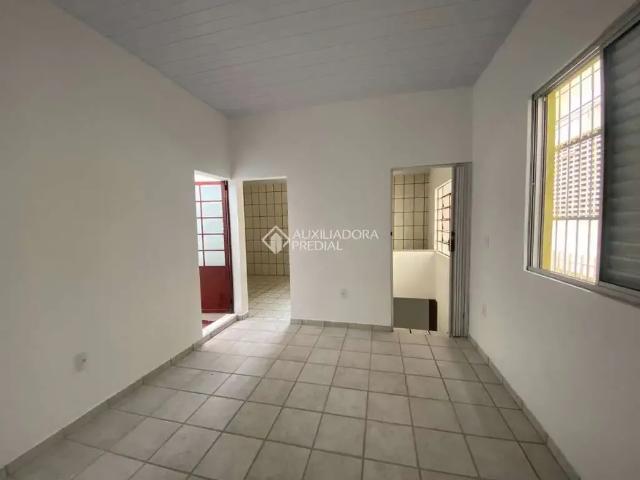Casa / Sobrado para Locação em Florianópolis/SC Centro 2 Quartos
