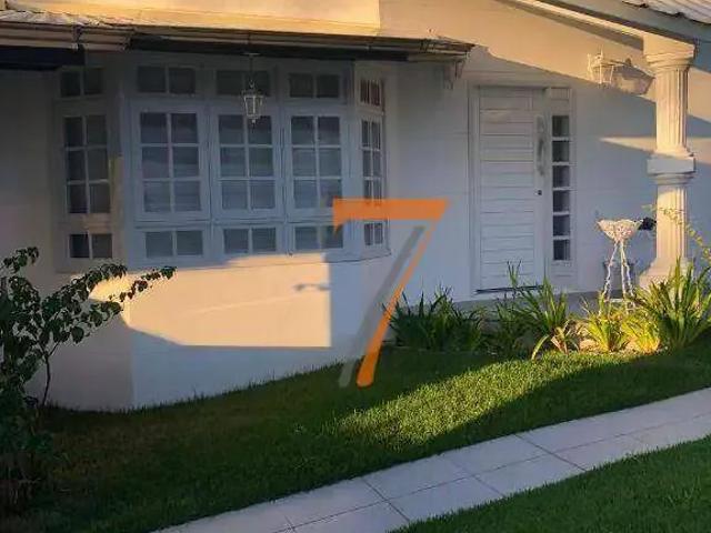 Casa / Sobrado para Locação em Florianópolis/SC Centro 3 Quartos