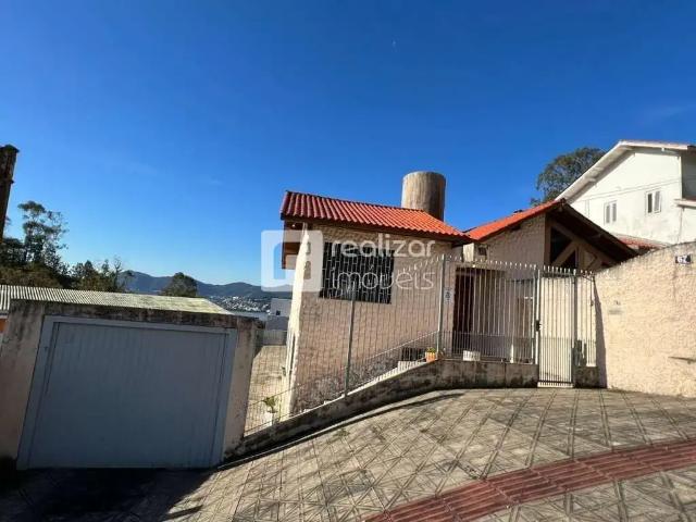 Casa / Sobrado para Locação em Florianópolis/SC Centro 3 Quartos
