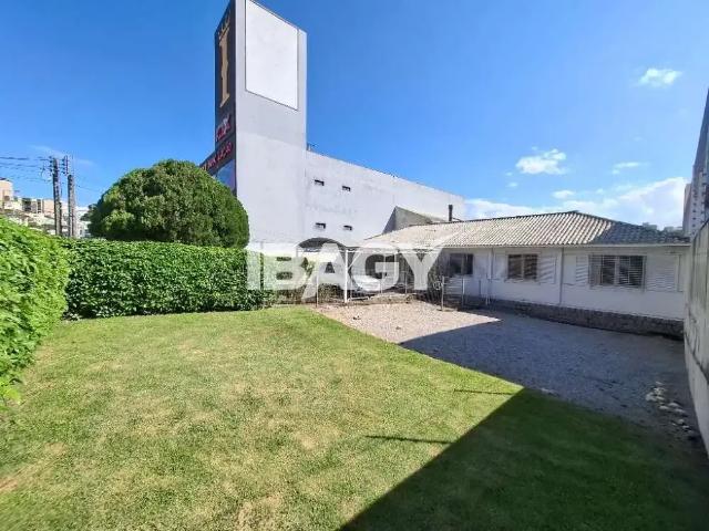 Casa / Sobrado para Locação em Florianópolis/SC Coloninha 4 Quartos