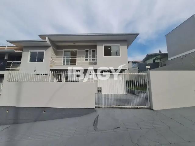 Casa / Sobrado para Locação em Florianópolis/SC Coloninha 3 Quartos