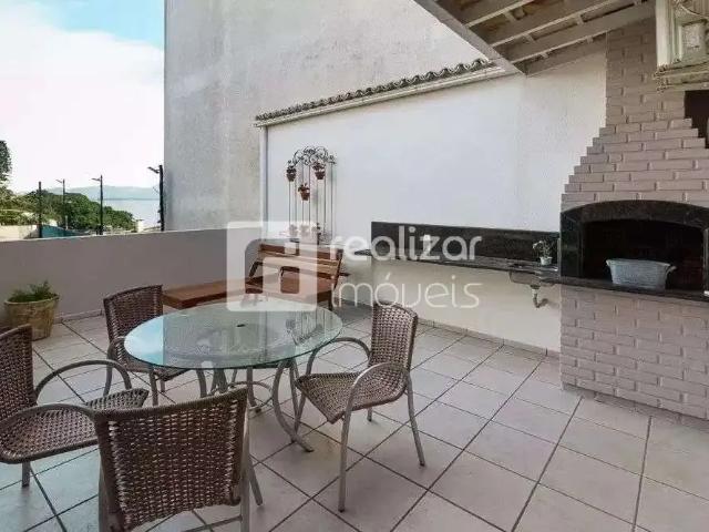 Casa / Sobrado para Locação em Florianópolis/SC Coqueiros 4 Quartos