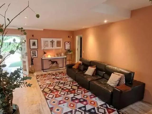 Casa / Sobrado para Locação em Florianópolis/SC Córrego Grande 4 Quartos