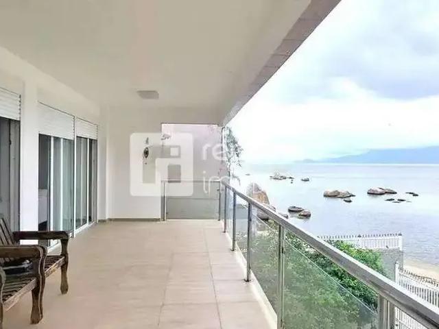 Casa / Sobrado para Locação em Florianópolis/SC Itaguaçu 3 Quartos