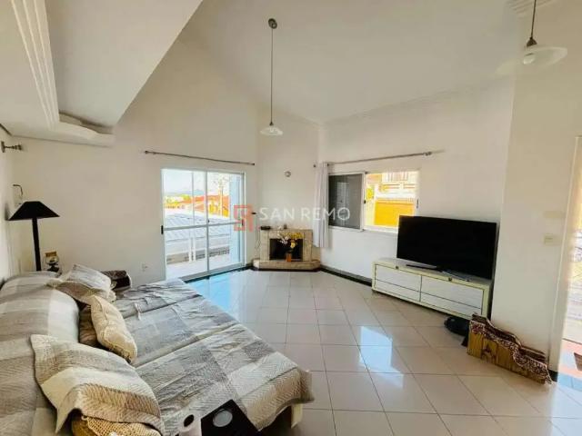 Casa / Sobrado para Locação em Florianópolis/SC Itaguaçu 3 Quartos