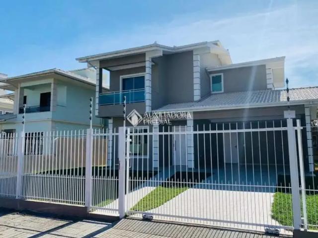 Casa / Sobrado para Locação em Florianópolis/SC Ingleses do Rio Vermelho 4 Quartos