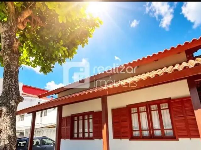 Casa / Sobrado para Locação em Florianópolis/SC Ingleses do Rio Vermelho 4 Quartos