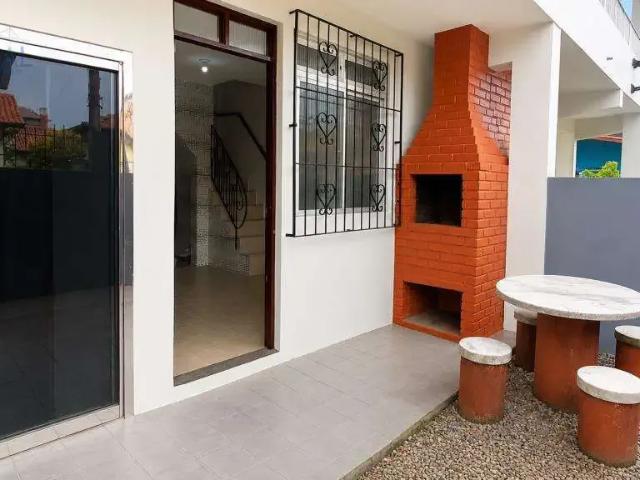 Casa / Sobrado para Locação em Florianópolis/SC Ingleses do Rio Vermelho 2 Quartos