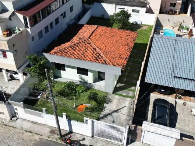 Casa / Sobrado para Locação em Florianópolis/SC Ingleses do Rio Vermelho 3 Quartos