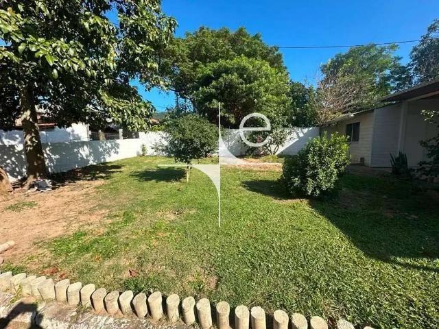 Casa / Sobrado para Locação em Florianópolis/SC Ingleses do Rio Vermelho 3 Quartos
