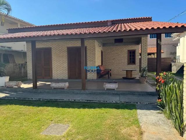 Casa / Sobrado para Locação em Florianópolis/SC Ingleses do Rio Vermelho 3 Quartos