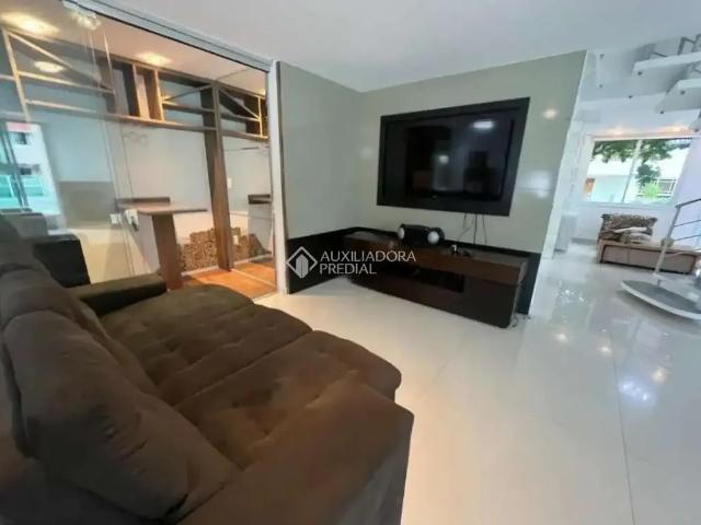 Casa / Sobrado para Locação em Florianópolis/SC Jurerê 4 Quartos