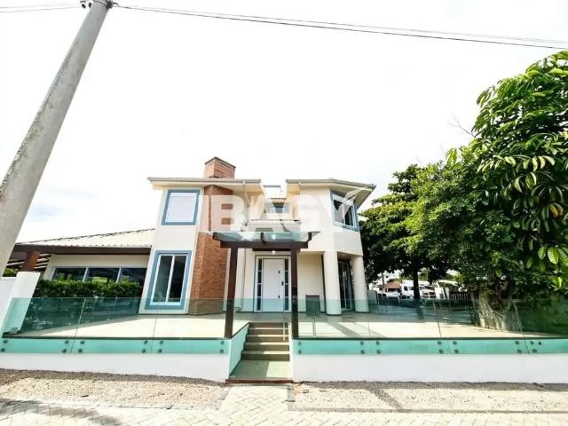 Casa / Sobrado para Locação em Florianópolis/SC Jurerê 4 Quartos