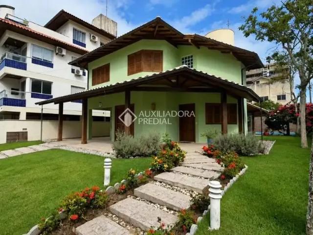 Casa / Sobrado para Locação em Florianópolis/SC Jurerê 4 Quartos