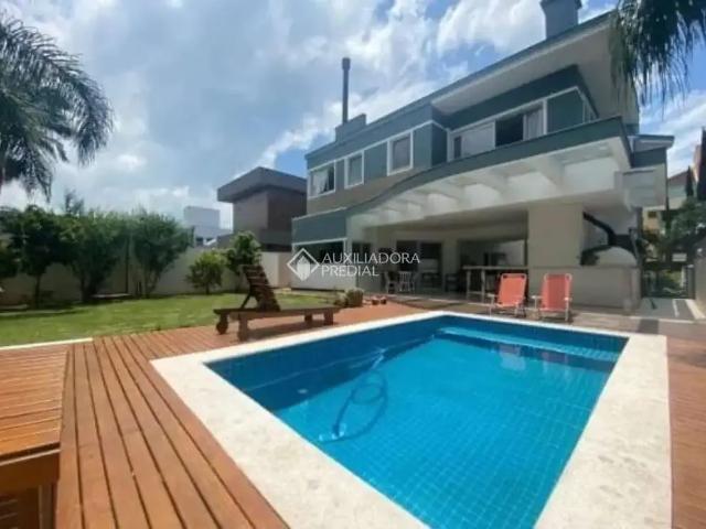 Casa / Sobrado para Locação em Florianópolis/SC Jurerê 5 Quartos