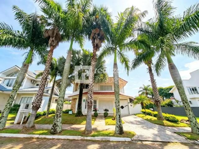 Casa / Sobrado para Locação em Florianópolis/SC Jurerê 3 Quartos