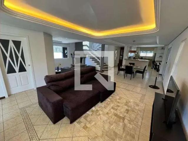 Casa / Sobrado para Locação em Florianópolis/SC Jurerê 3 Quartos