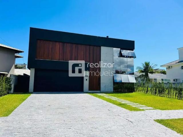 Casa / Sobrado para Locação em Florianópolis/SC Jurerê Internacional 4 Quartos