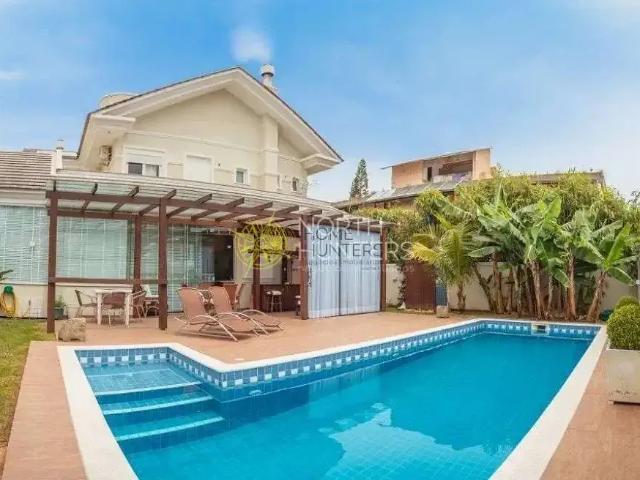 Casa / Sobrado para Locação em Florianópolis/SC Jurerê Internacional 4 Quartos