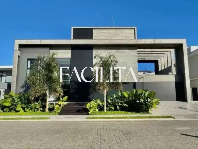 Casa / Sobrado para Locação em Florianópolis/SC Jurerê Internacional 5 Quartos