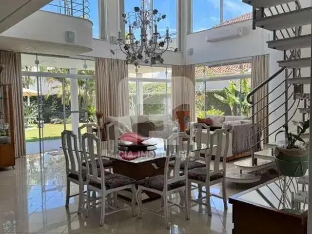 Casa / Sobrado para Locação em Florianópolis/SC Jurerê Internacional 5 Quartos