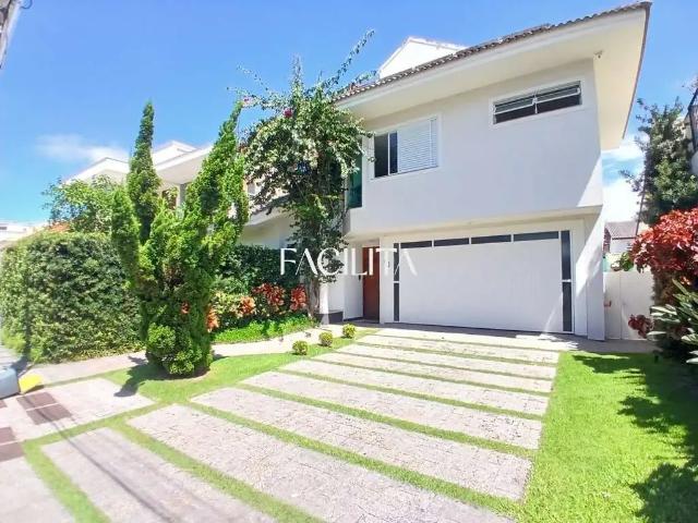 Casa / Sobrado para Locação em Florianópolis/SC Jurerê Internacional 5 Quartos