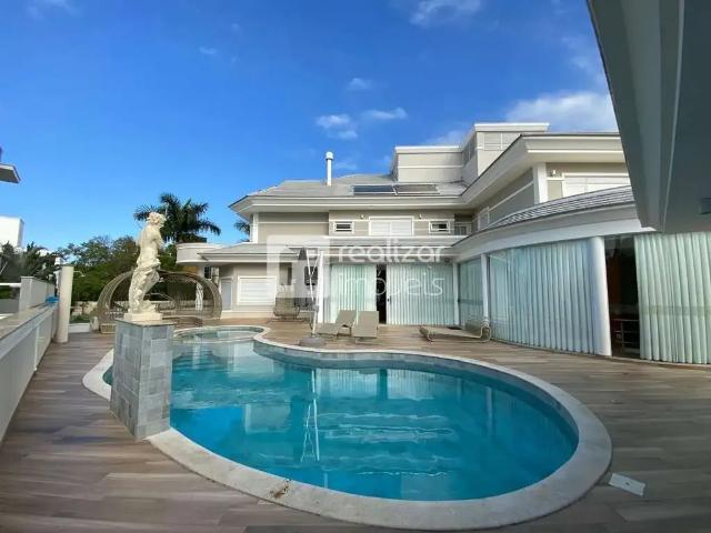 Casa / Sobrado para Locação em Florianópolis/SC Jurerê Internacional 8 Quartos