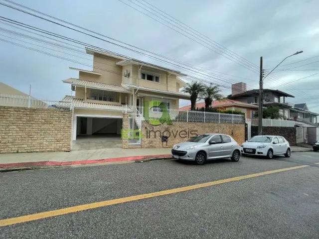Casa / Sobrado para Locação em Florianópolis/SC Jardim Atlântico 4 Quartos