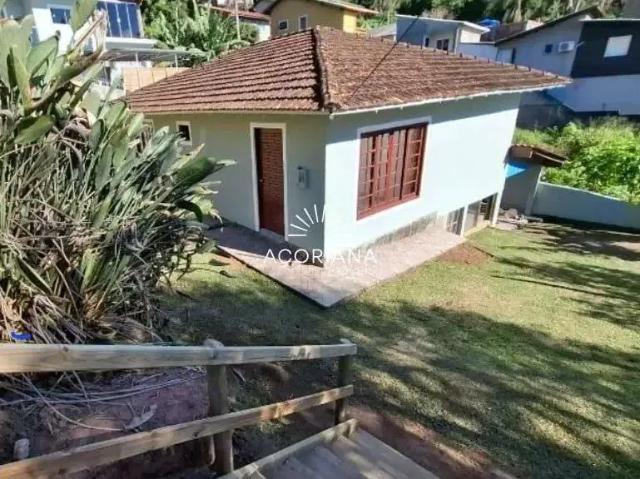 Casa / Sobrado para Locação em Florianópolis/SC Lagoa da Conceição 3 Quartos