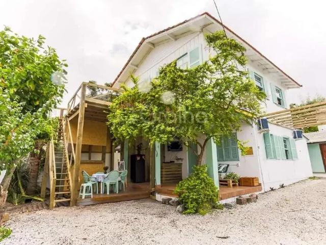 Casa / Sobrado para Locação em Florianópolis/SC Lagoa da Conceição 6 Quartos