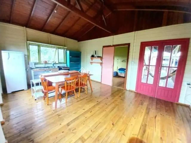 Casa / Sobrado para Locação em Florianópolis/SC Pântano do Sul 3 Quartos