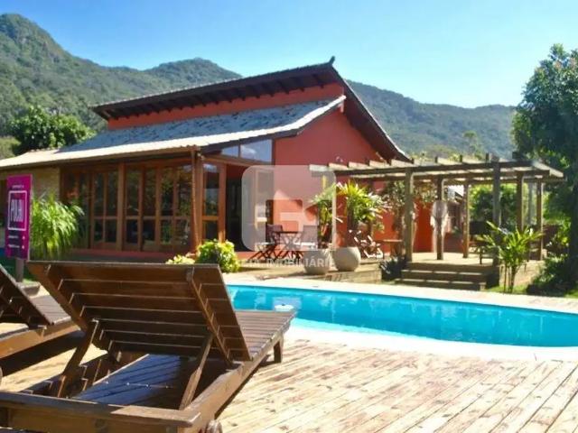 Casa / Sobrado para Locação em Florianópolis/SC Pântano do Sul 7 Quartos