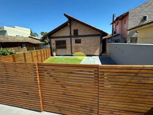 Casa / Sobrado para Locação em Florianópolis/SC Ribeirão da Ilha 2 Quartos