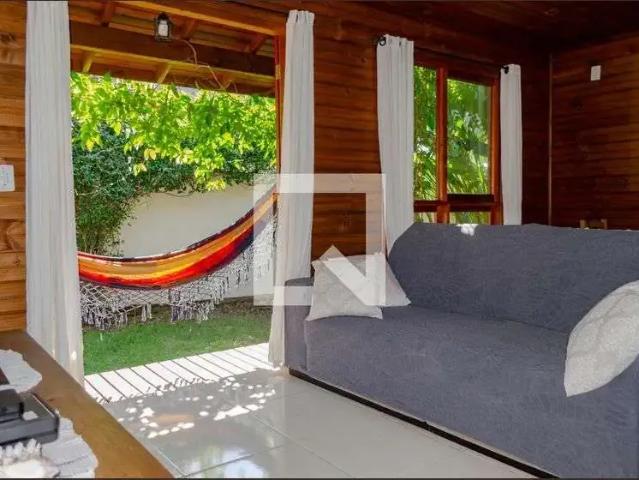Casa / Sobrado para Locação em Florianópolis/SC Rio Tavares 2 Quartos
