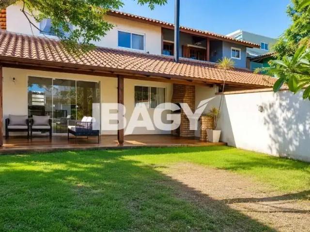 Casa / Sobrado para Locação em Florianópolis/SC Rio Tavares 2 Quartos