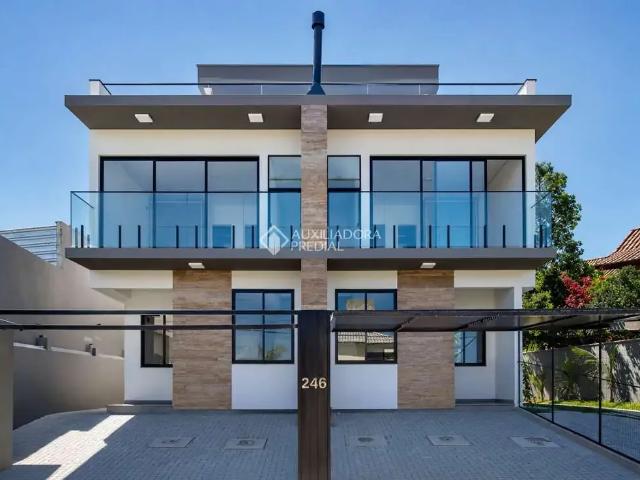 Casa / Sobrado para Locação em Florianópolis/SC Rio Tavares 2 Quartos