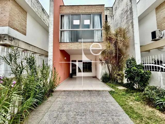Casa / Sobrado para Locação em Florianópolis/SC Rio Tavares 3 Quartos