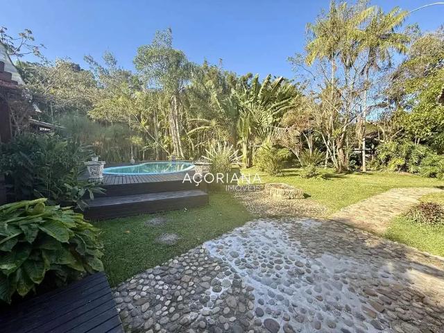 Casa / Sobrado para Locação em Florianópolis/SC Rio Tavares 3 Quartos