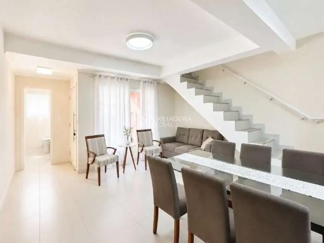 Casa / Sobrado para Locação em Florianópolis/SC Rio Tavares 3 Quartos