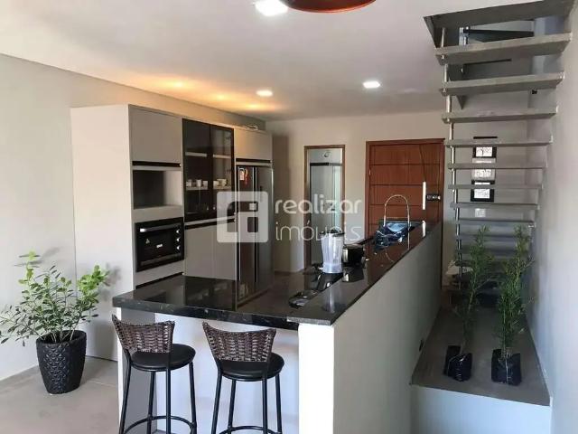Casa / Sobrado para Locação em Florianópolis/SC Rio Tavares 4 Quartos