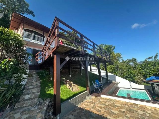 Casa / Sobrado para Locação em Florianópolis/SC Rio Tavares 4 Quartos