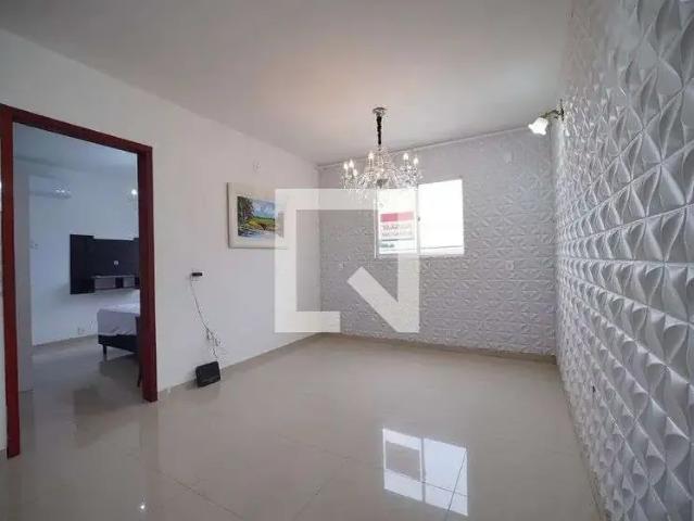 Casa / Sobrado para Locação em Florianópolis/SC São João do Rio Vermelho 2 Quartos