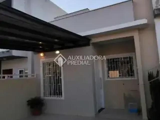 Casa / Sobrado para Locação em Florianópolis/SC São João do Rio Vermelho 2 Quartos