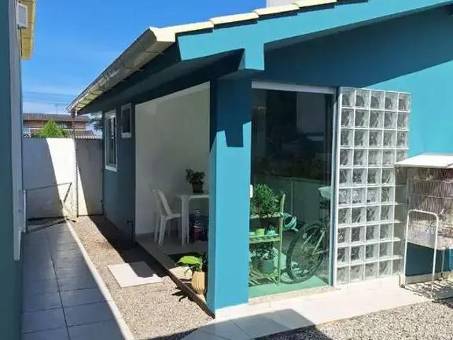 Casa / Sobrado para Locação em Florianópolis/SC São João do Rio Vermelho 2 Quartos