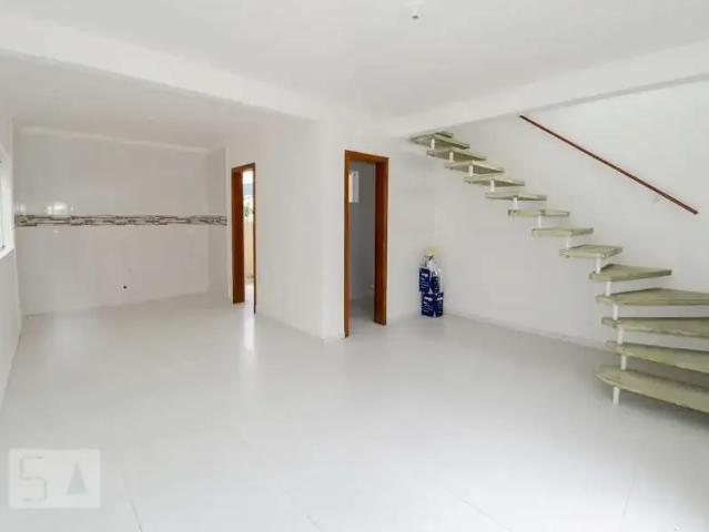 Casa / Sobrado para Locação em Florianópolis/SC São João do Rio Vermelho 2 Quartos