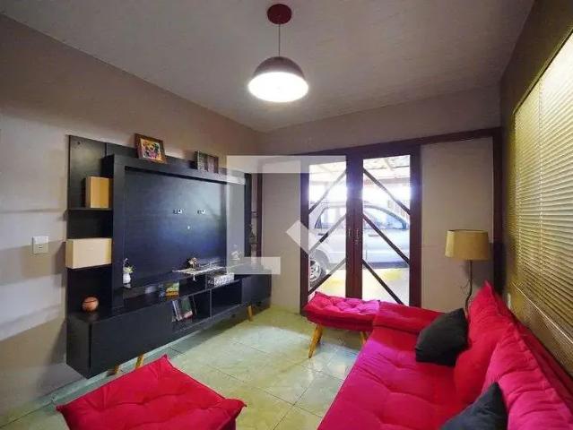 Casa / Sobrado para Locação em Florianópolis/SC São João do Rio Vermelho 2 Quartos