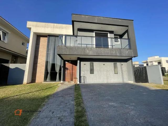 Casa / Sobrado para Locação em Florianópolis/SC São João do Rio Vermelho 3 Quartos