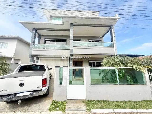 Casa / Sobrado para Locação em Florianópolis/SC São João do Rio Vermelho 3 Quartos